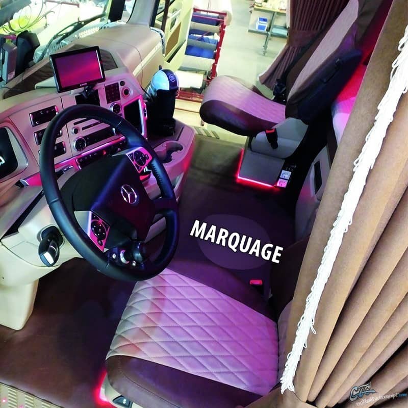 Capot Moteur Mercedes Plusieurs couleurs pour votre Camion 230CE6717