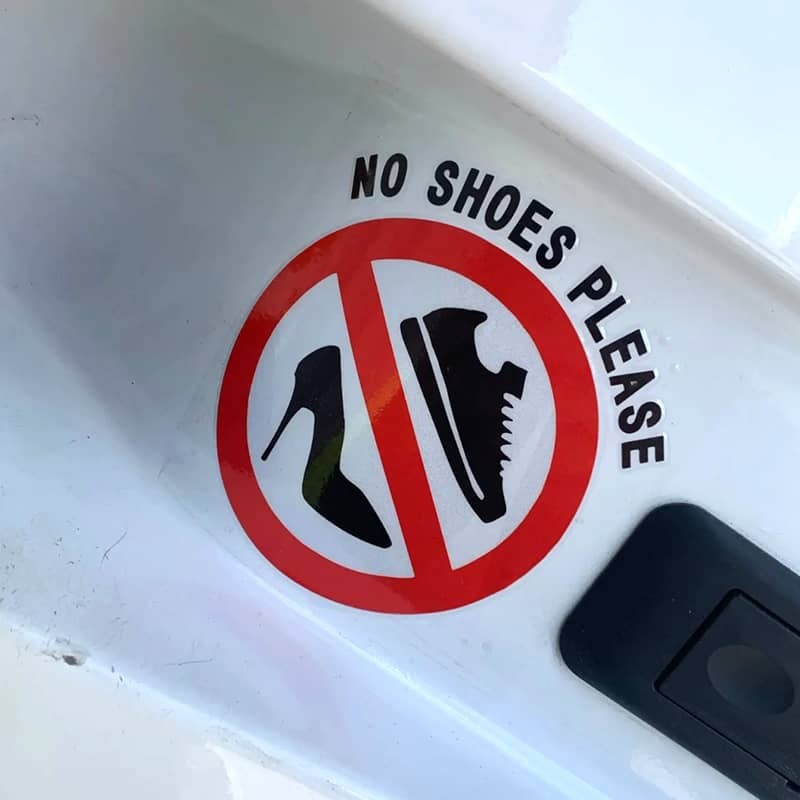 Sticker Camion No Shoes 10 cm En vinyle imperméable 000FD0002