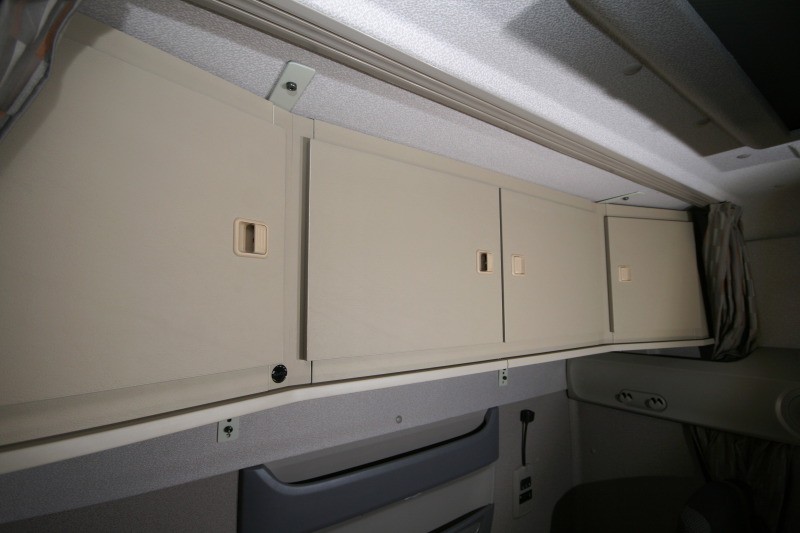 Placard Daf XF Euro 6 et Facelift Super Space Cab 2013 - 2019 beige...